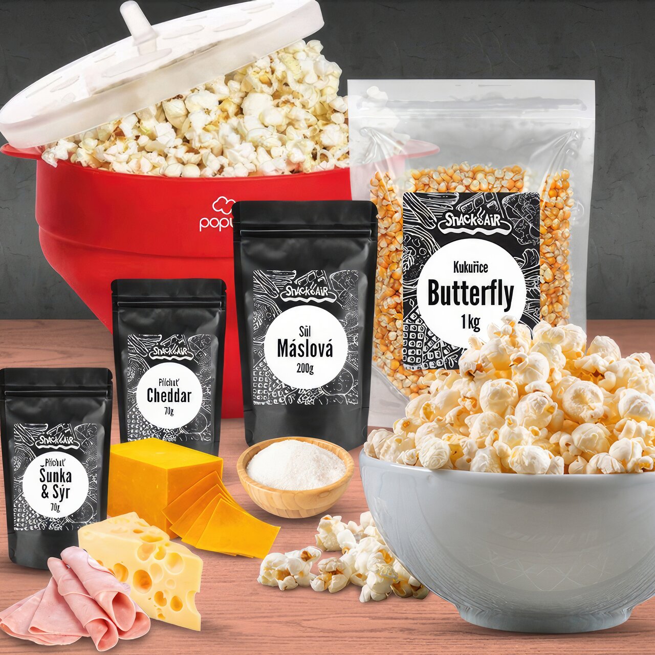 1 kg prémiového popcornu + příchutě i výrobník | Slevomat.cz