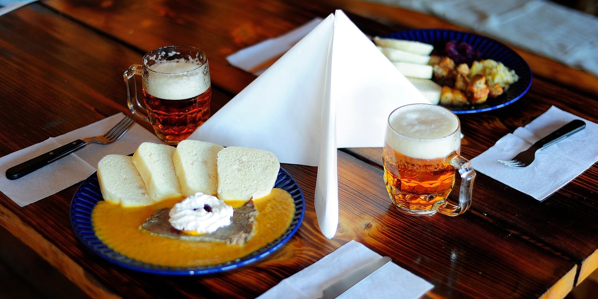 Jídlo i pití v hodnotě 300-600 Kč v Poctivé restauraci | Slevomat.cz