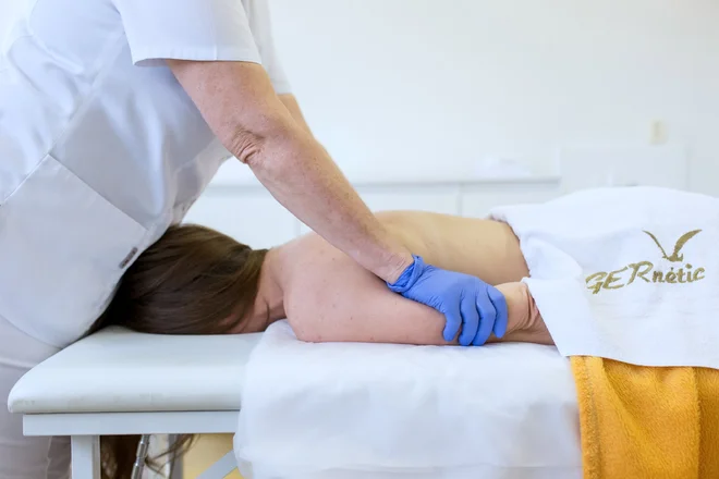 Masáže, parafangový zábal a relaxačný balíček | Zlavomat.sk