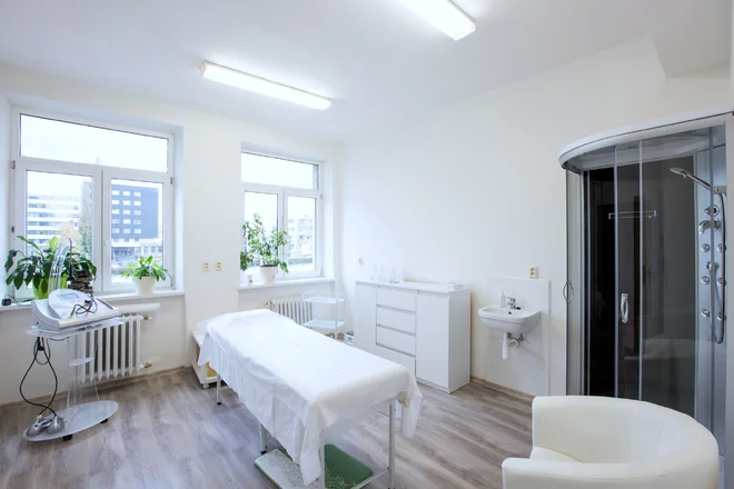 Masáže, parafangový zábal a relaxačný balíček | Zlavomat.sk